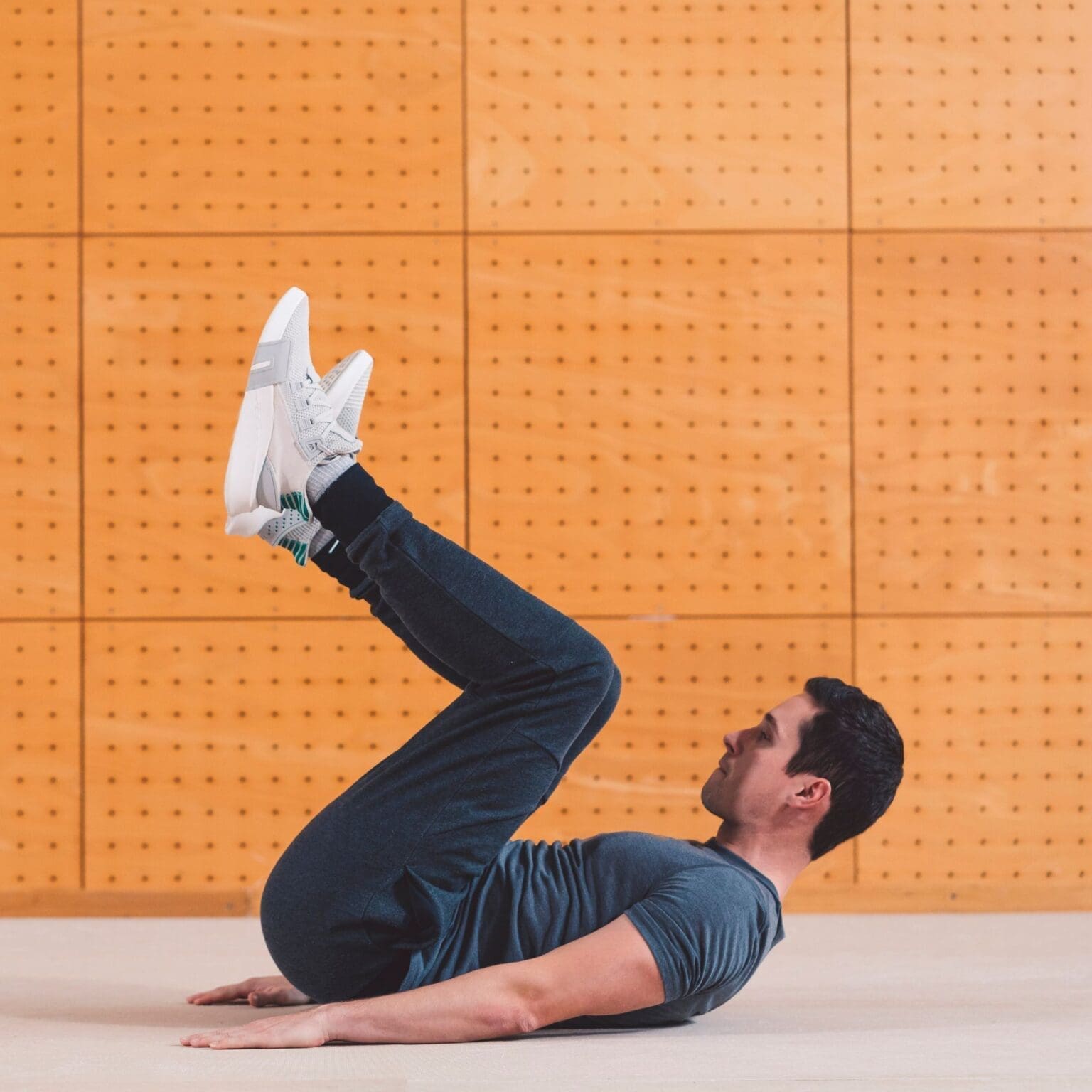 Les meilleurs exercices abdos pour le bas du ventre - SQUAREGYM